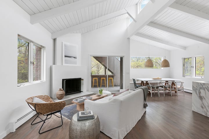 Modern Sag Harbor Home - Sag Harbor, NY