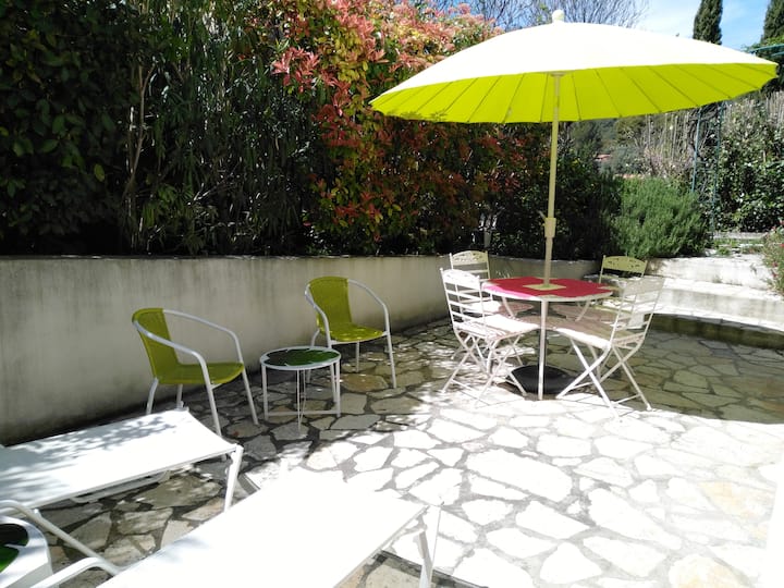 Logement Entier Avec Terrasse - Roquefort-la-Bédoule