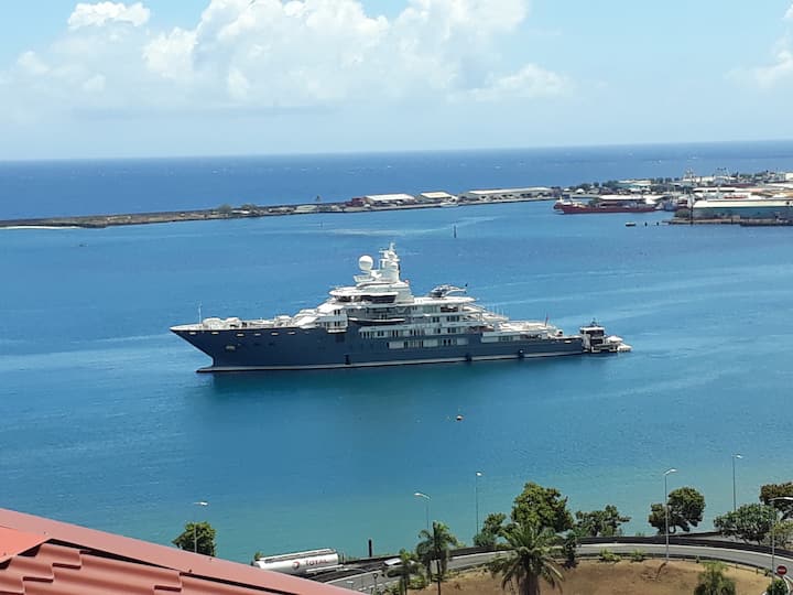 Belle Vue Côté Mer Sur L'arrivé Des Paquebots, - Polynésie française