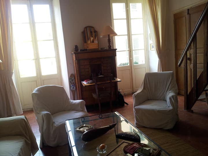 Dans L'ile Rousse "Authentique" - Balagne