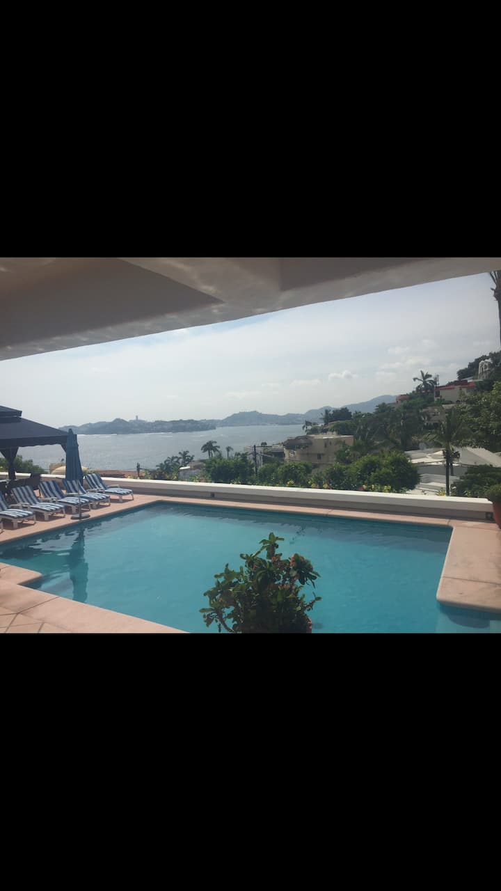 Casa Lola Aca - Zihuatanejo