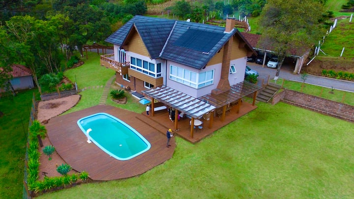 Casa C/ Piscina E Vista P/ A Natureza-próx. Centro - Gramado