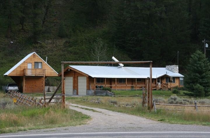 Cowboy Mountain Cabin - Big Sky, MT