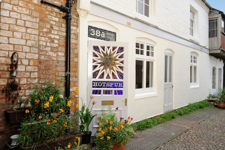 Hotspur Cottage -Shrewsbury Centre Wyle Cop - Shropshire