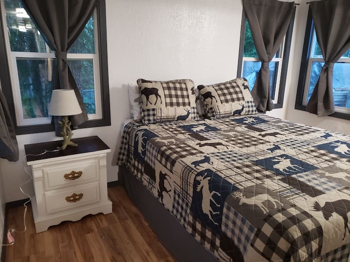 Grampa's Alaska "Mansion" - Soldotna, AK
