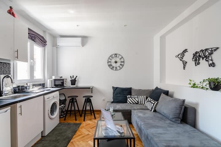 Athens Capital Lofts Next To Archaeological Museum - 아테네