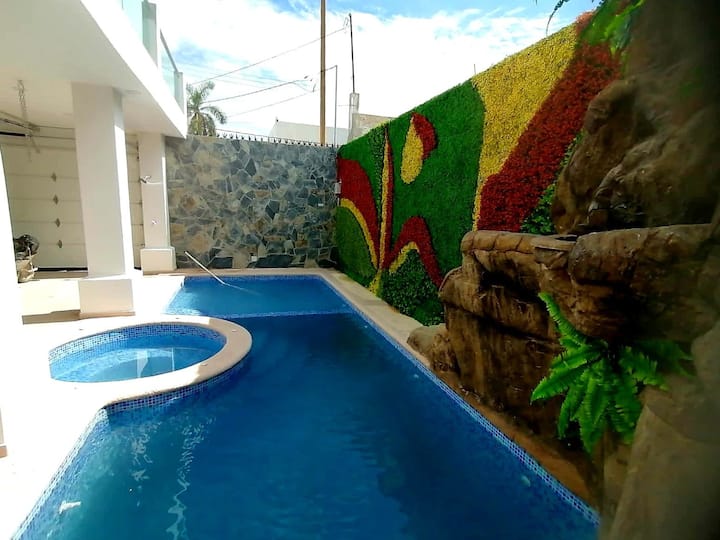 Casa 2 Lomas Con Alberca Para 30 Personas - Durango