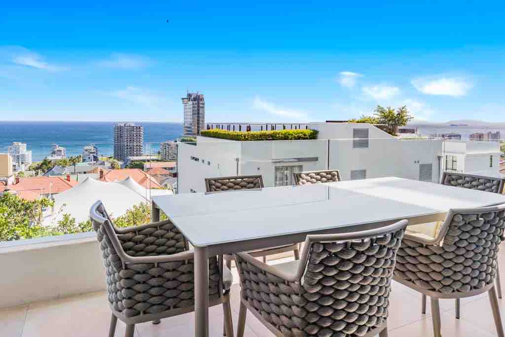 Ocean Vistas & Luxe facilities The Marlo/ Inveter - Airbnb