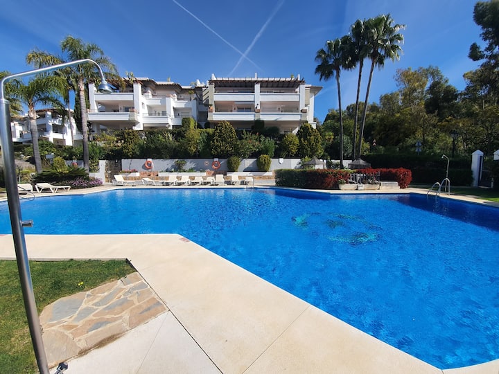 Lumineux Appartement, Vue Dégagée - Benahavís