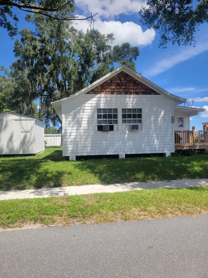 Mid Century Bungalow - Plant City, FL