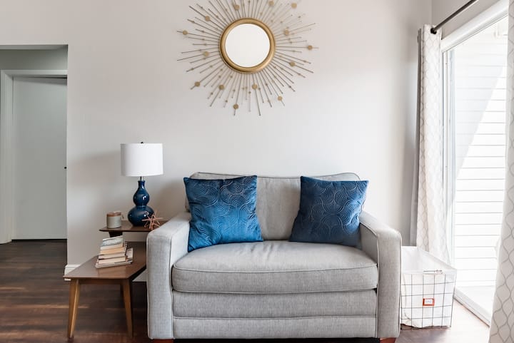 Dreamy Mid-century Home Close To Downtown - Orlando, FL