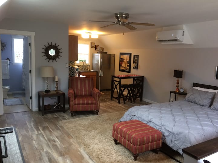 Modern Private Loft With Everything You Need. - Windsor Park - Charlotte