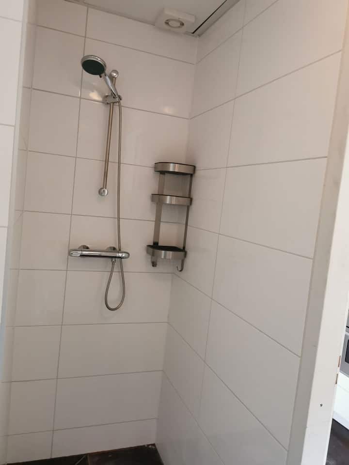 Compacte Appartement/studio Met Grote Tuin - Enschede