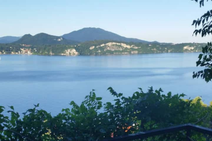 Mille Sfumature Di Blu..un Romantico Nido Al Lago. - Stresa