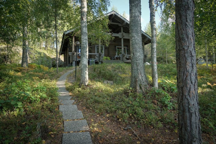 Mökki Saimaan Rannalla Kuudelle - Finland