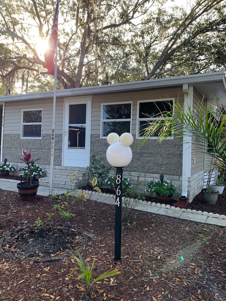 Cozy Cottage Close To Theme Parks And Shopping. - Celebration, FL