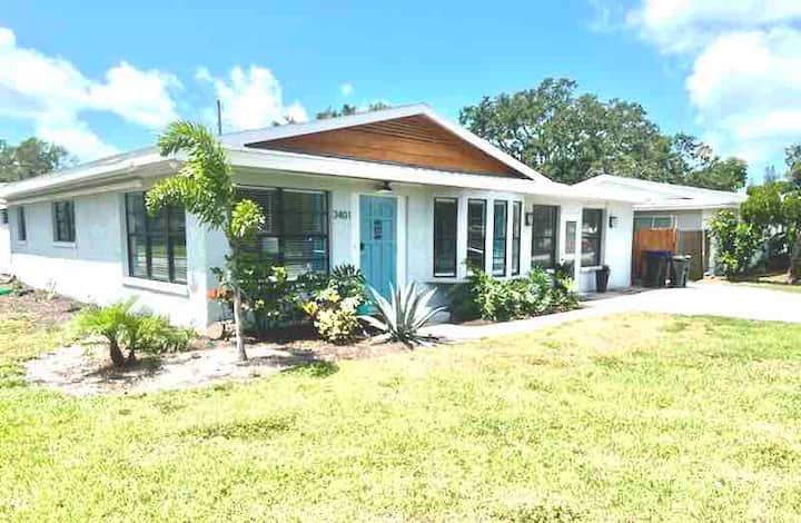House With Guest Suite Near Ami, Img, Heated Pool - Bradenton, FL