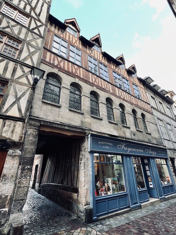 Au Pied De La Cathédrale Et Proche De Saint Maclou - Rouen