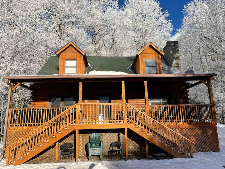Cold Creek Cabin - Maggie Valley, NC