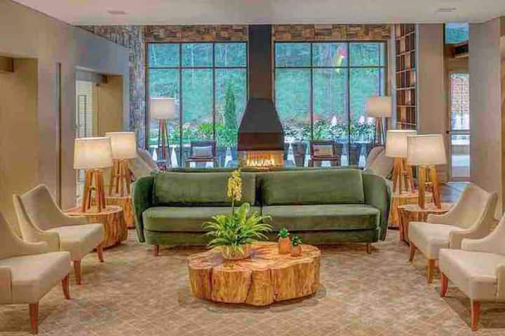 Flat Encantador Em Resort Com Piscinas Termais. - Gramado