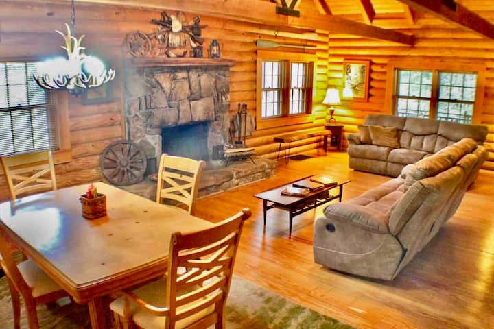 Log Cabin, Blue Rdg. Mtn, At, Vogel St Prk, Falls - Vogel State Park, Blairsville