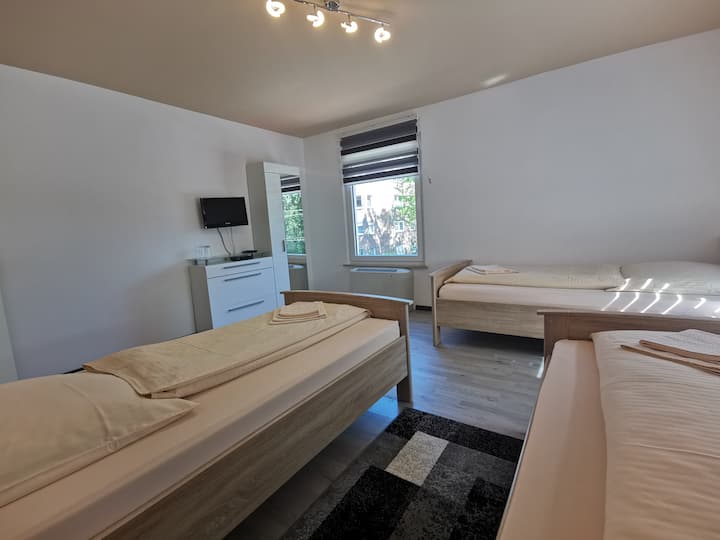 Monteurzimmer 1
Gelsenkirchen Buer - Gelsenkirchen