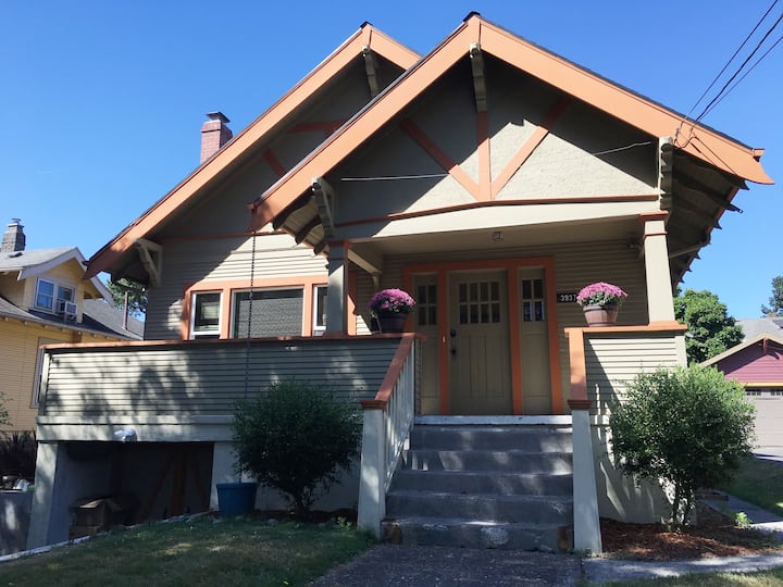 Spacious & Stylish Portland Beauty! Close-in! - Houses for Rent in ...