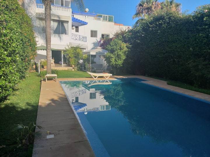 Villa De 700 M2 Piscine Grand Jardin Au Bord Plage - Mohammédia