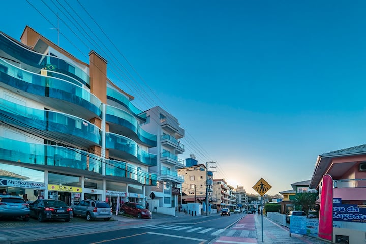 1 Quadra Da Praia De Bombinhas, Com Fácil Acesso. - Bombinhas