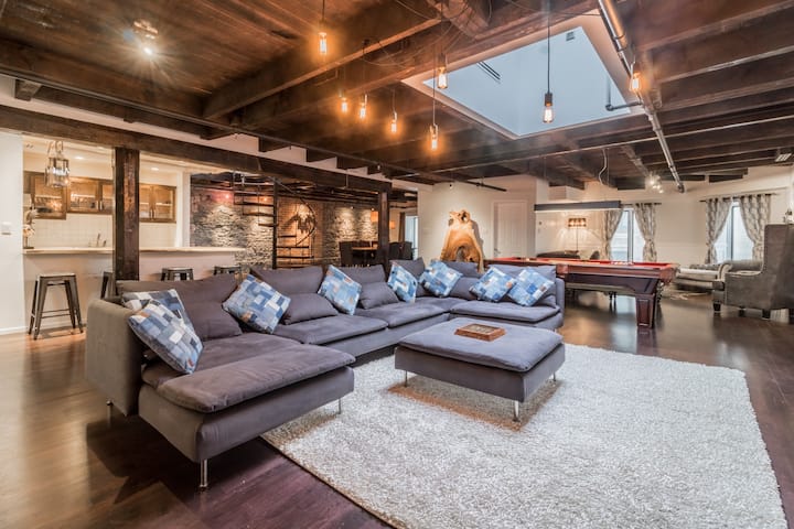 Mystical 2 Floor Penthouse Loft In Old Montreal - Montreal