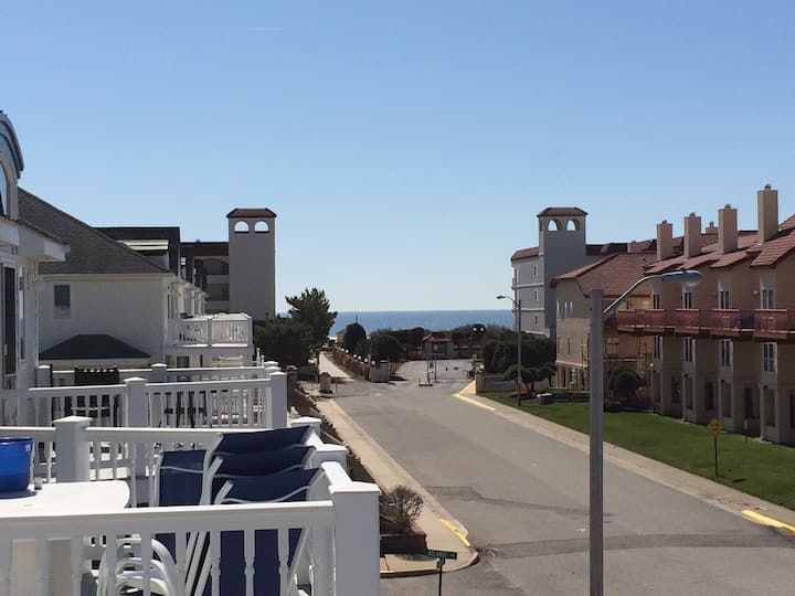 Great Location, Ocean View, Heated Pool*, Garage - Cape May, NJ