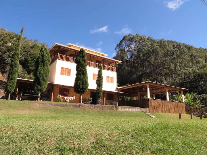 Sítio Com Cachoeira Próximo A Santa Teresa - Brasilien