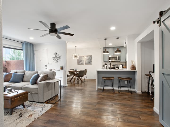 Modern Ot Scottsdale Condo | Amenities + Parking - Paradise Valley, AZ