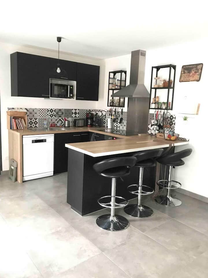 Petite Maison De Ville Avec Espace Extérieur - Frontignan