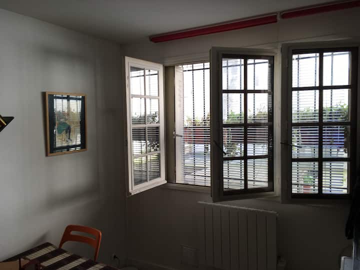 Little Flat, In The Most Beautiful Montmartre... - Paris