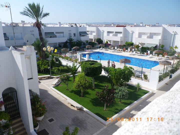 Apto. Bonito, Piscina, Vigilante. Vera Playa. - Vera