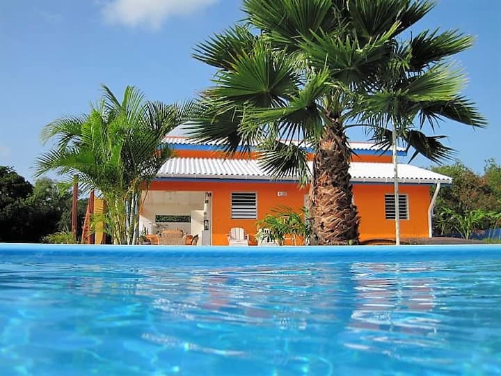 Don Genaro Tiki Balu Apartment - Curaçao