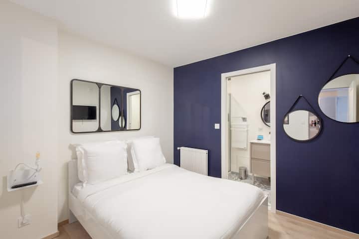 Beautiful, Modern Apartment For 4 Near Bastille - Parijs