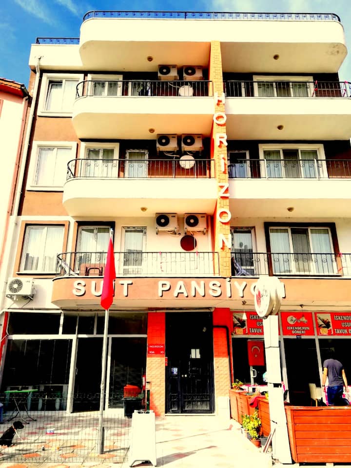 Evi̇ni̇zi̇n Konforunda,ai̇lelere Uygun - Eceabat