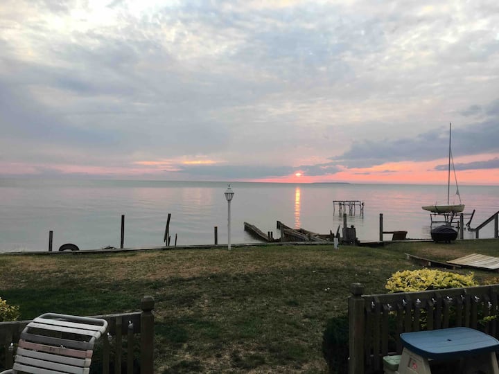 Jenz Beach Cottage - Caseville, MI