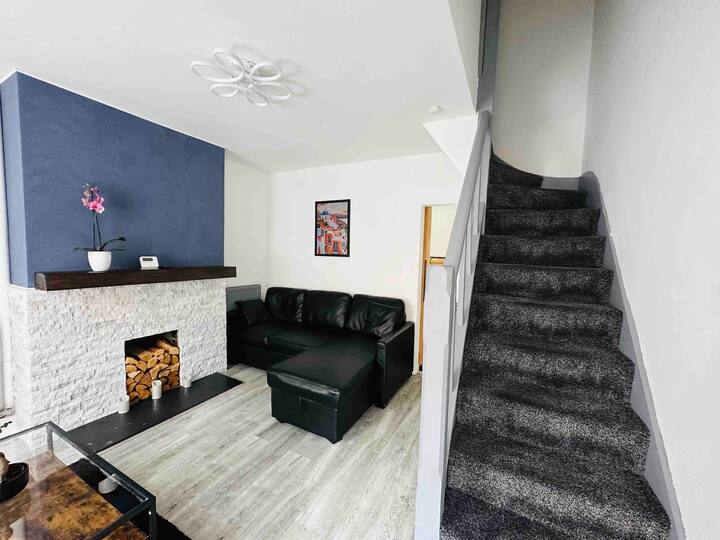 Cosy House With Floating Beds In Belfast - Belfast