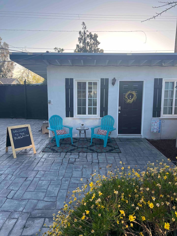 Adorable Private Bungalow In Central Bakersfield - Bakersfield, CA