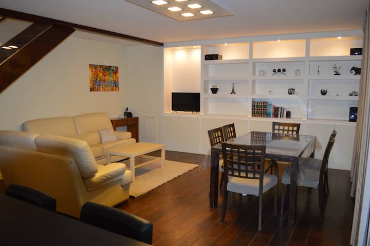 Superbe Duplex 80m²  - Cosy/parking/hypercentre - Saint-Genis-Laval