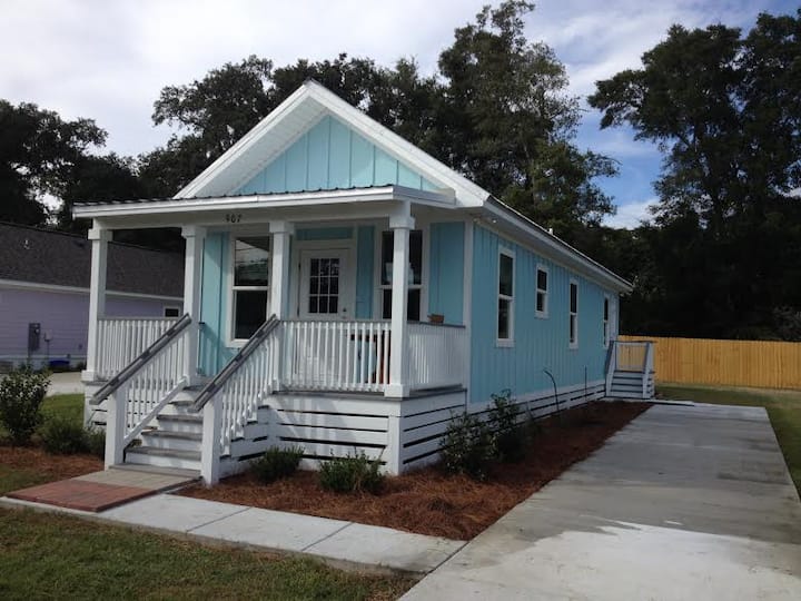 Baby Blue Beachwalk Cottage 5 Minute Walk To Beach - Gulfport, MS