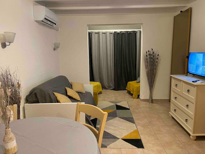 Studio Rdc 2/4places à Pérols - Montpellier