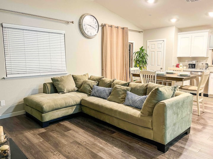 Roseville Getaway - Roseville, CA