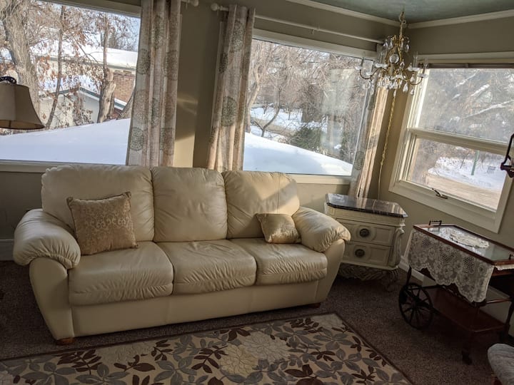 The Nest Suite
3 Week Plus Stays - Prince Albert