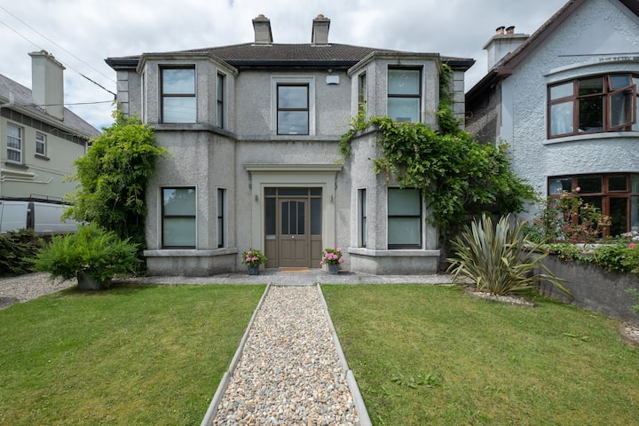 City Centre Home With Private Garden - Galway, Irlanda