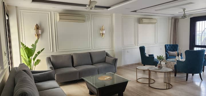 Sawanstays : 4bhk, Modern-luxury With Terrace. - Delhi