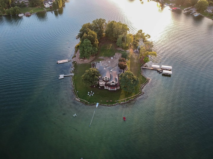 Paradise Island The Real Fantasy Nou'veau Riche - Fort Custer Recreation Area, Augusta